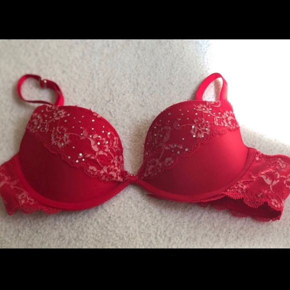 Victoria's Secret | Intimates & Sleepwear | Nwot Vs Padded Demi Bra Sz ...